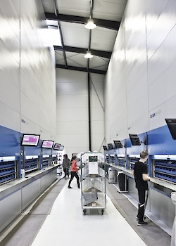 Automated Picking a Best Practice Example - Factory & Handling Solutions
