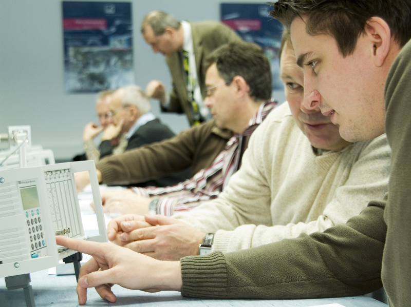 Bring your measurement technology know-how up to date with HBM ...