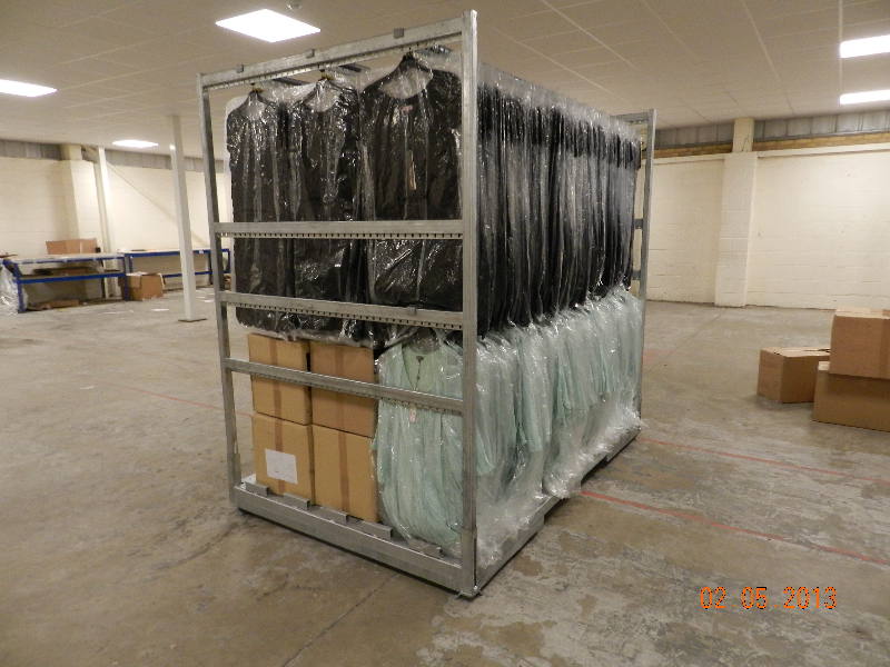 Folding garment frame makes transportation easier - Factory & Handling ...