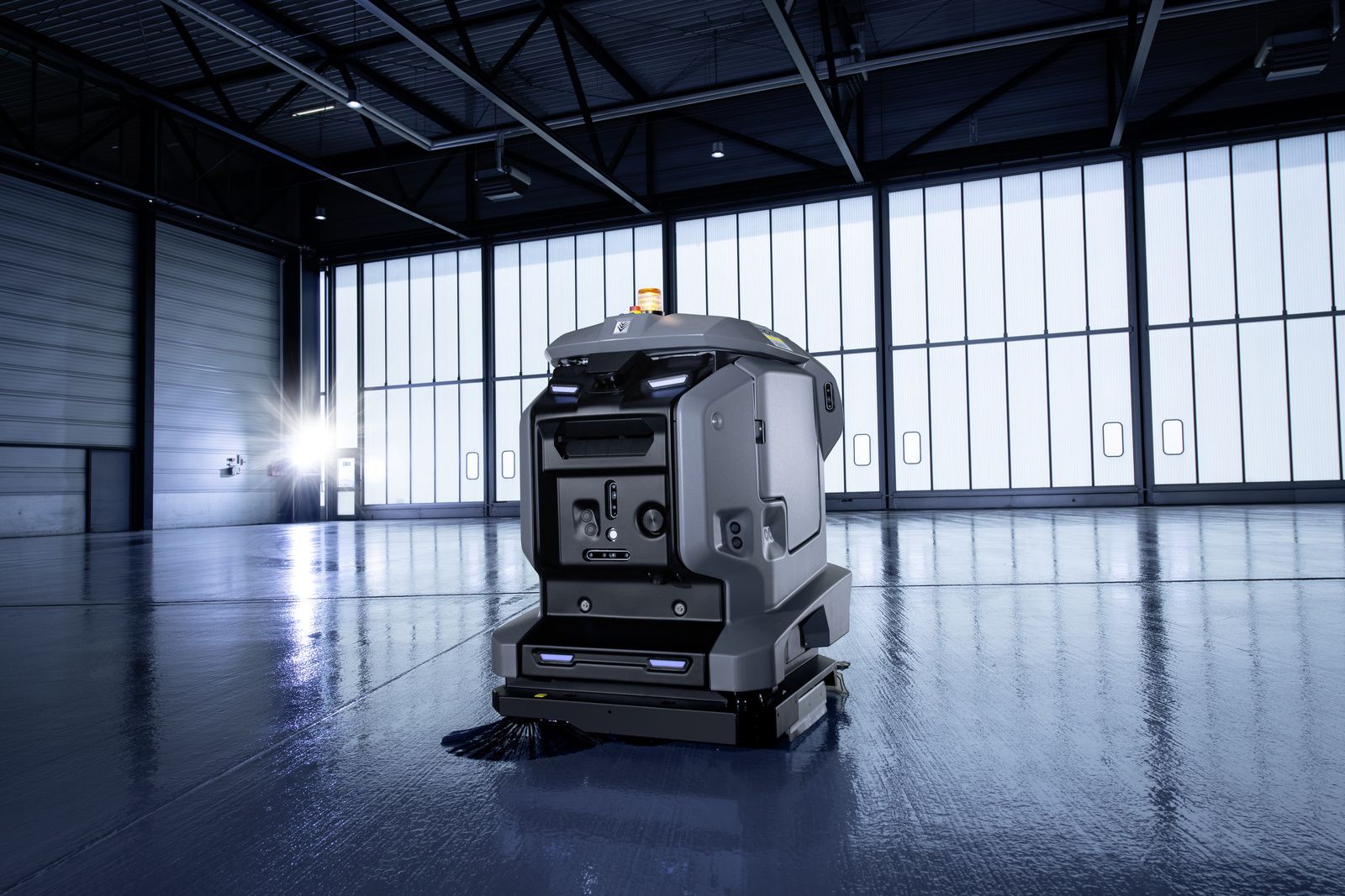 Kärcher UK launches its first ever robot scrubber dryer, KIRA B 50 ...